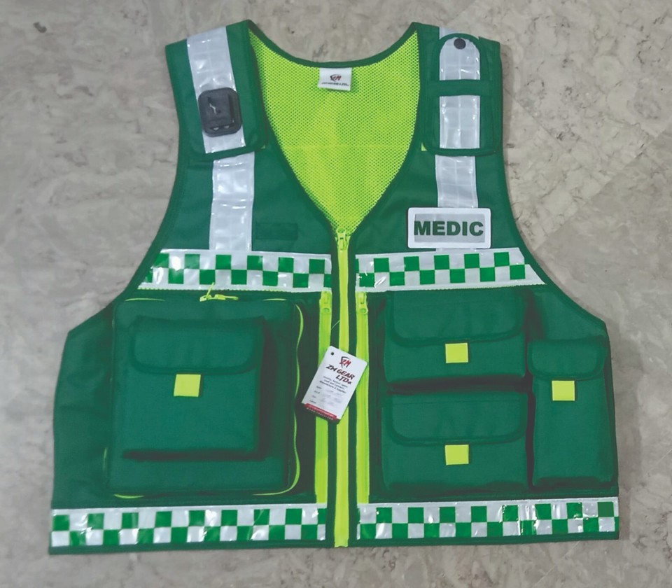 UK Free Shipping Hi Viz Medic Paramedic Ambulance Response equipment ...