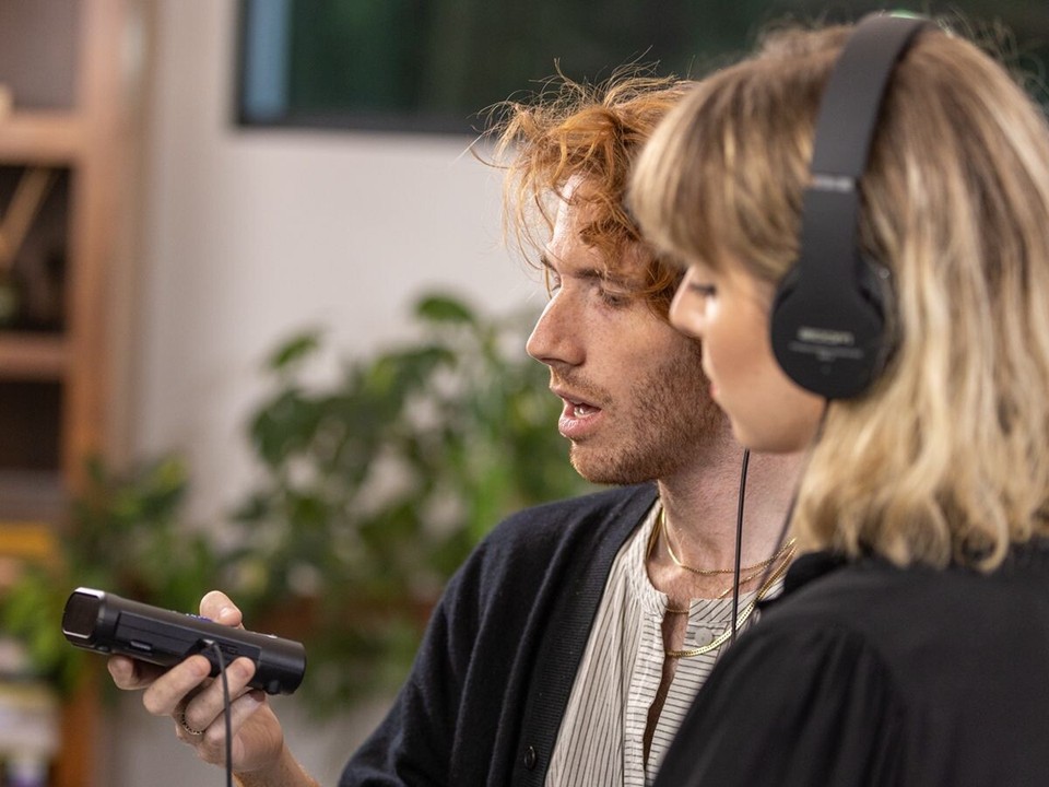 ZOOM R4 4-Track Portable Multi-Track Recorder W/Box | eBay