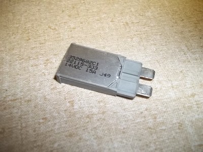 International Buss Circuit Breaker Fuse 15A 22115-303 3529682C1 *FREE ...