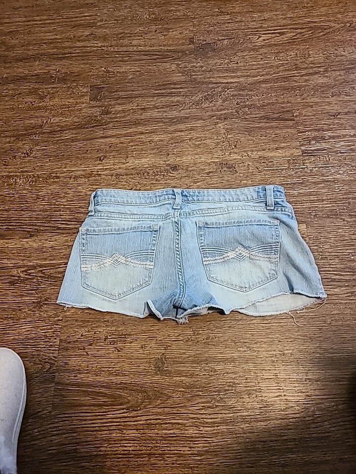 Mudd Cut-Off Fringe Low Rise Denim Shorts Ladies Size 9 Pre-Owned ...