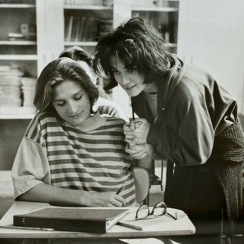 Vintage 1990 Winona Ryder Thomas Wilson Brown Welcome Home Roxy ...