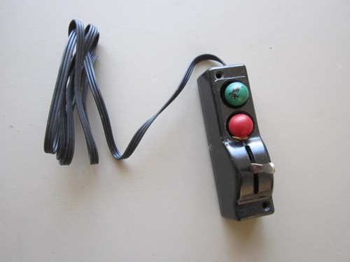 PRE-OWNED HARD PLASTIC "LIONEL AUTOMATIC SWITCH CONTROLLER"--MADE IN ...