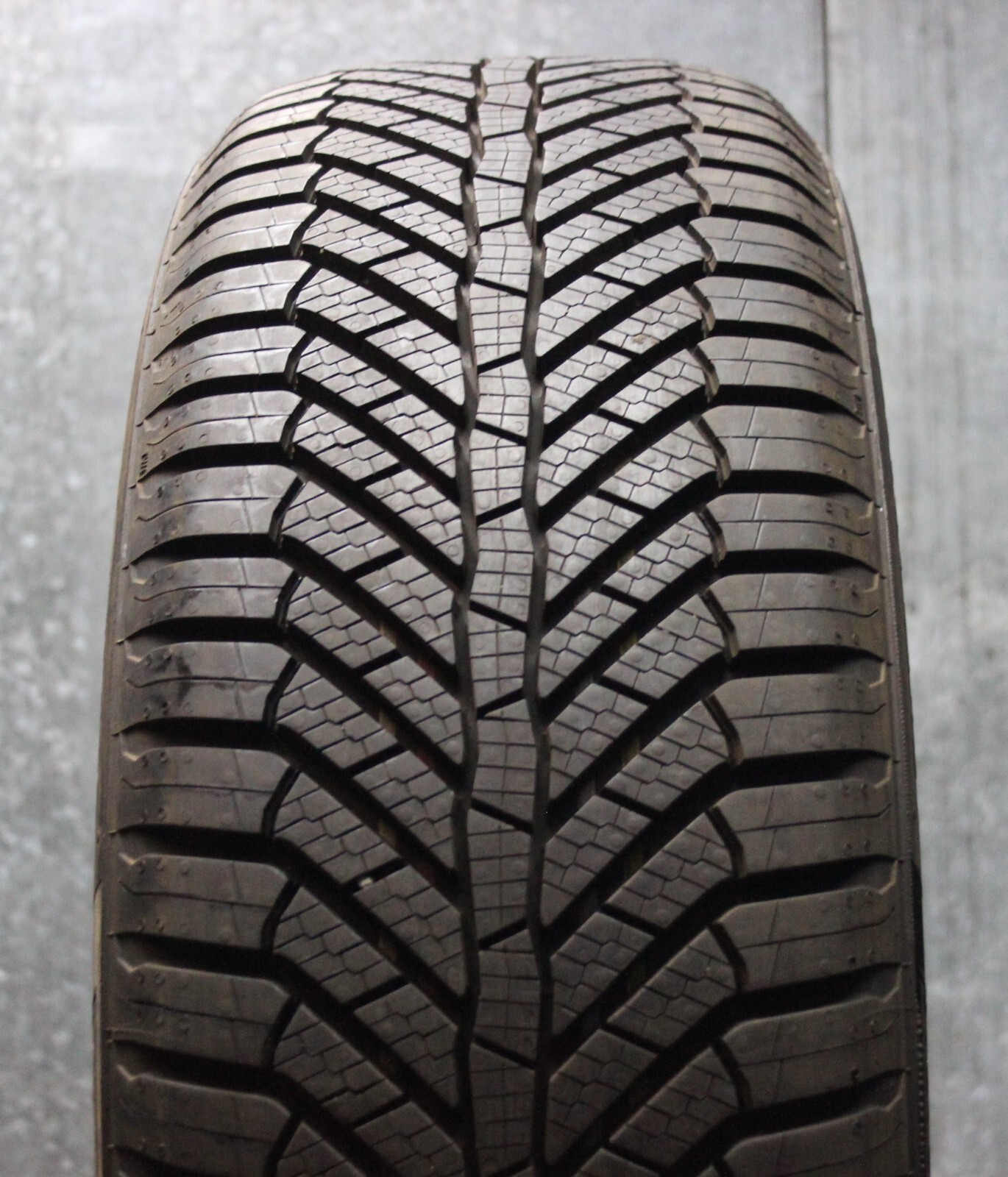 1x Semperit AllSeason-Grip 205/55 R17 95V XL M+S, 8,5mm, nr 15790 ...