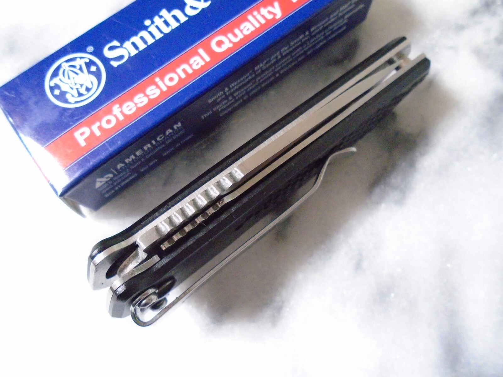 Smith & Wesson Extreme Ops Assisted Open Aero Tanto Pocket Knife Folder ...