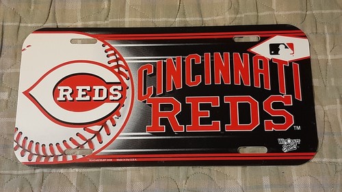 MLB CINCINNATI REDS VINTAGE PLASTIC AUTO TAG LICENSE PLATE (NOT PERFECT ...