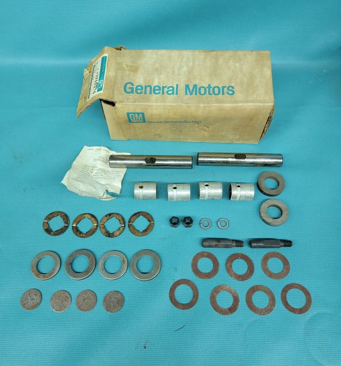 NOS 55 56 57 58 59 CHEVY GMC 1/2 TON TRUCK 2ND SERIES KING PIN UNIT GM ...