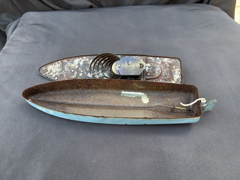 1930’s J.E.P. France Tin Racing Windup Speed Boat #3 - JEP - Working ...