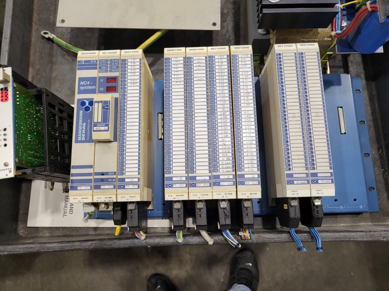 TESTED WORKING Demag NC4 complete rack from a plastic injection machine ...