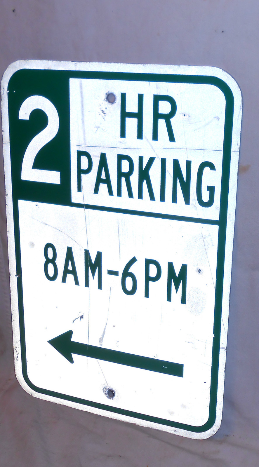 2 HR PARKING 8AM-6PM SIGN FLAT ALUMINUM GREEN ON WHITE -- USED 12 x 18 ...