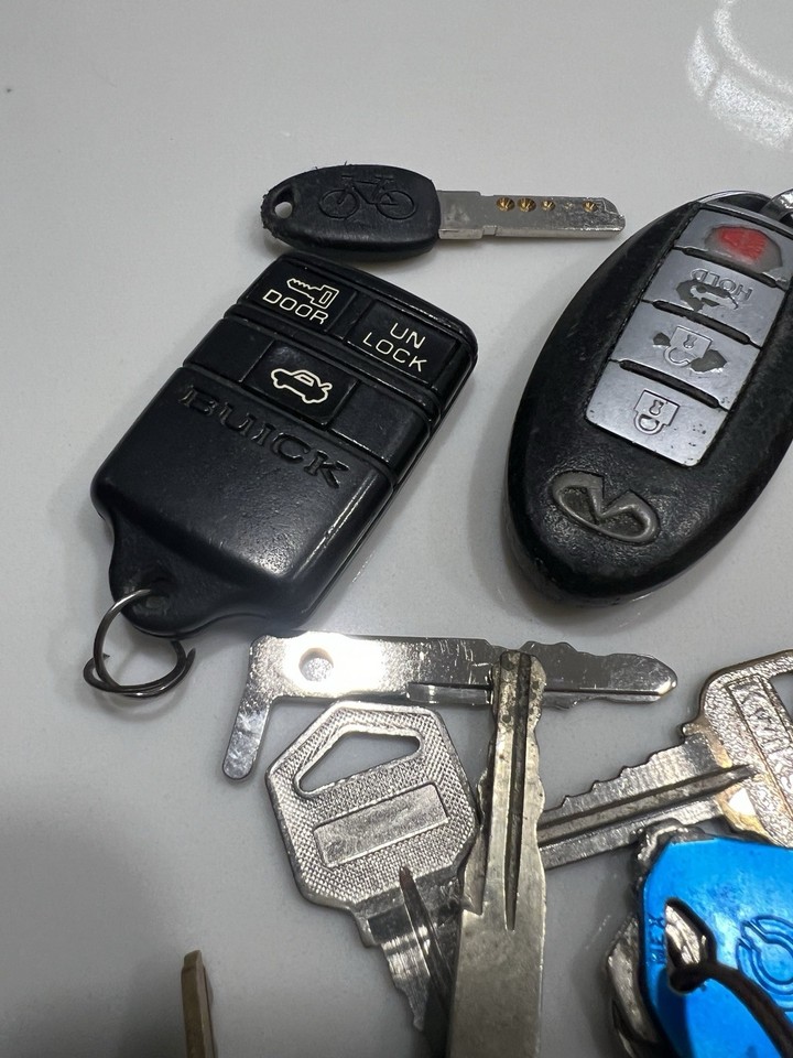 Car Key and Key Fob Lot Misc Keys and Car Keys Used=sold as is | eBay