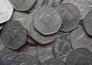 Guernsey Ducal Hat Cap Duke of Normandy 50p 1969-1984 Choice of Date | eBay