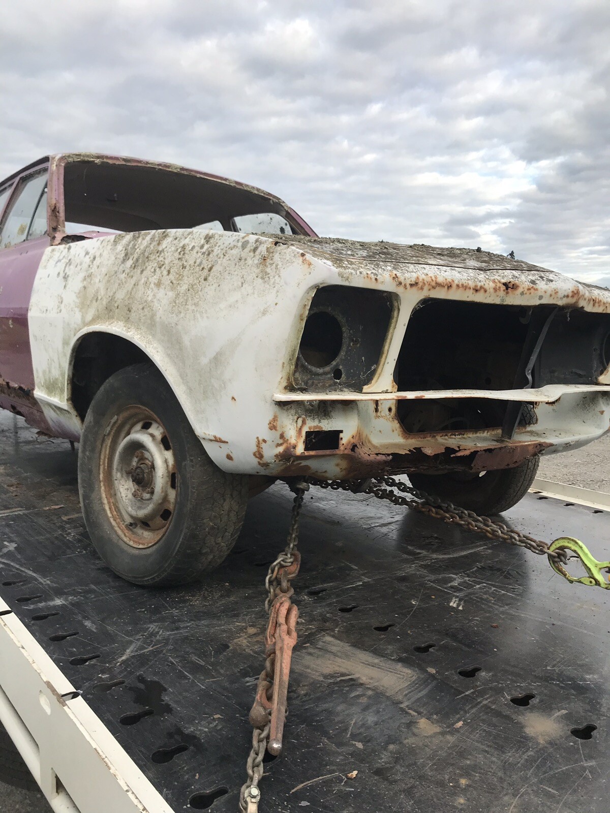 LJ TORANA BODY SHELL VERY RUSTY QUARTER PANELS SHELL & DOORS DISCS DIFF ...