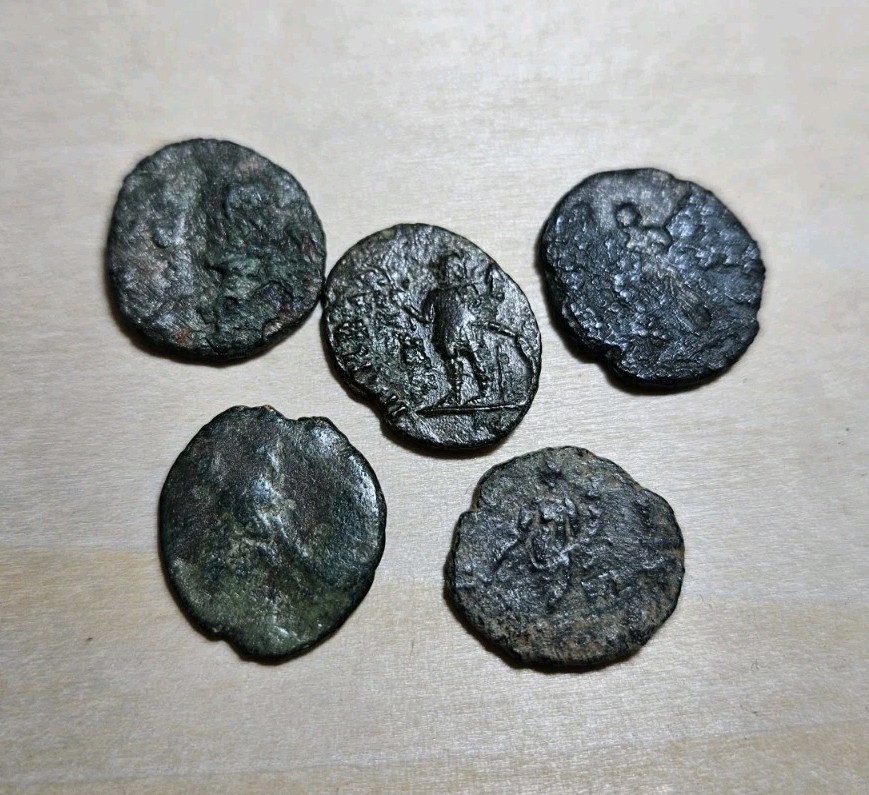 Lot Of 5 Ancient Roman Empire Coins Radiate Crown Antoninianus ...