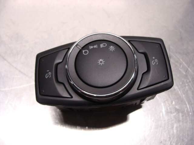 Ford Fusion Automatic Headlight Switch