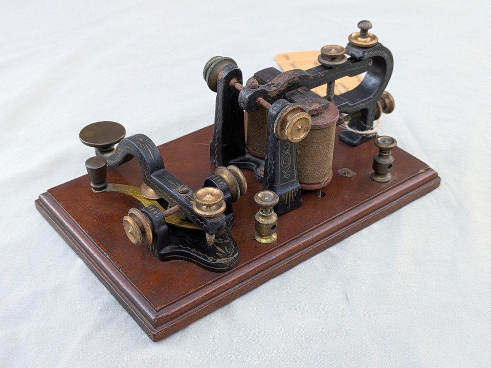 1867-1890 Watts Davis Co Private Line Antique Camelback Telegraph Key ...
