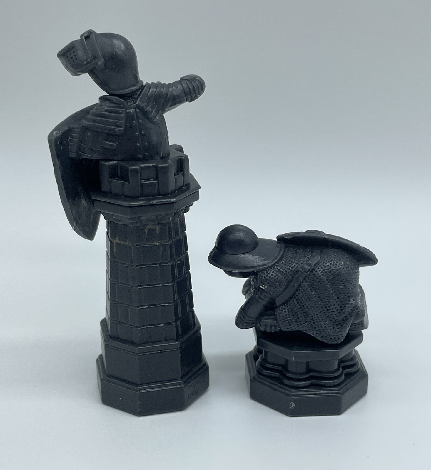 2 HARRY POTTER Wizards Chess Game Replacement Pieces 2002 Black Rook ...