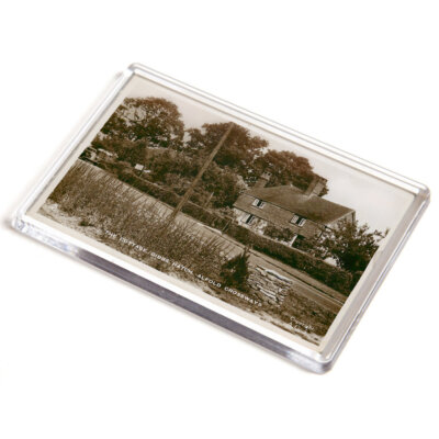 JUMBO MAGNET - Vintage Surrey - The Cottage, Gibs Hatch, Alfold ...