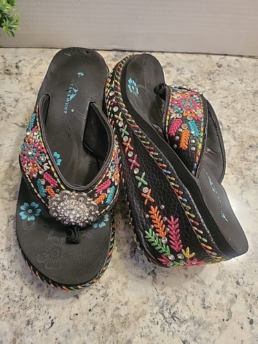 Mountain West Black Embroidered Embellished Flip Flop Sandals Women's ...