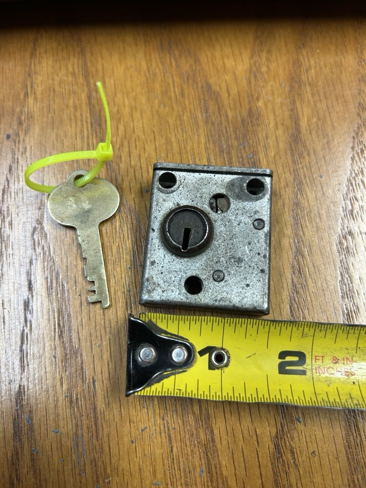 Advance AMCO square lock A-2 for Gumball Candy Condom Vending Machines ...