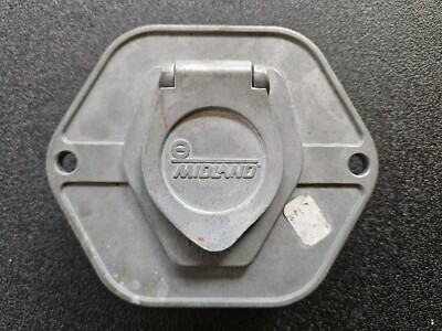 Midland 78530 - 7-Way Plug Socket / Circuit Breaker Receptacle 20 Amp ...