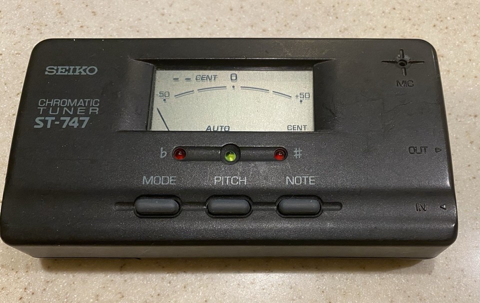 Seiko ST-747 Chromatic Guitar Tuner Digital Display Auto/Manual Tuning ...