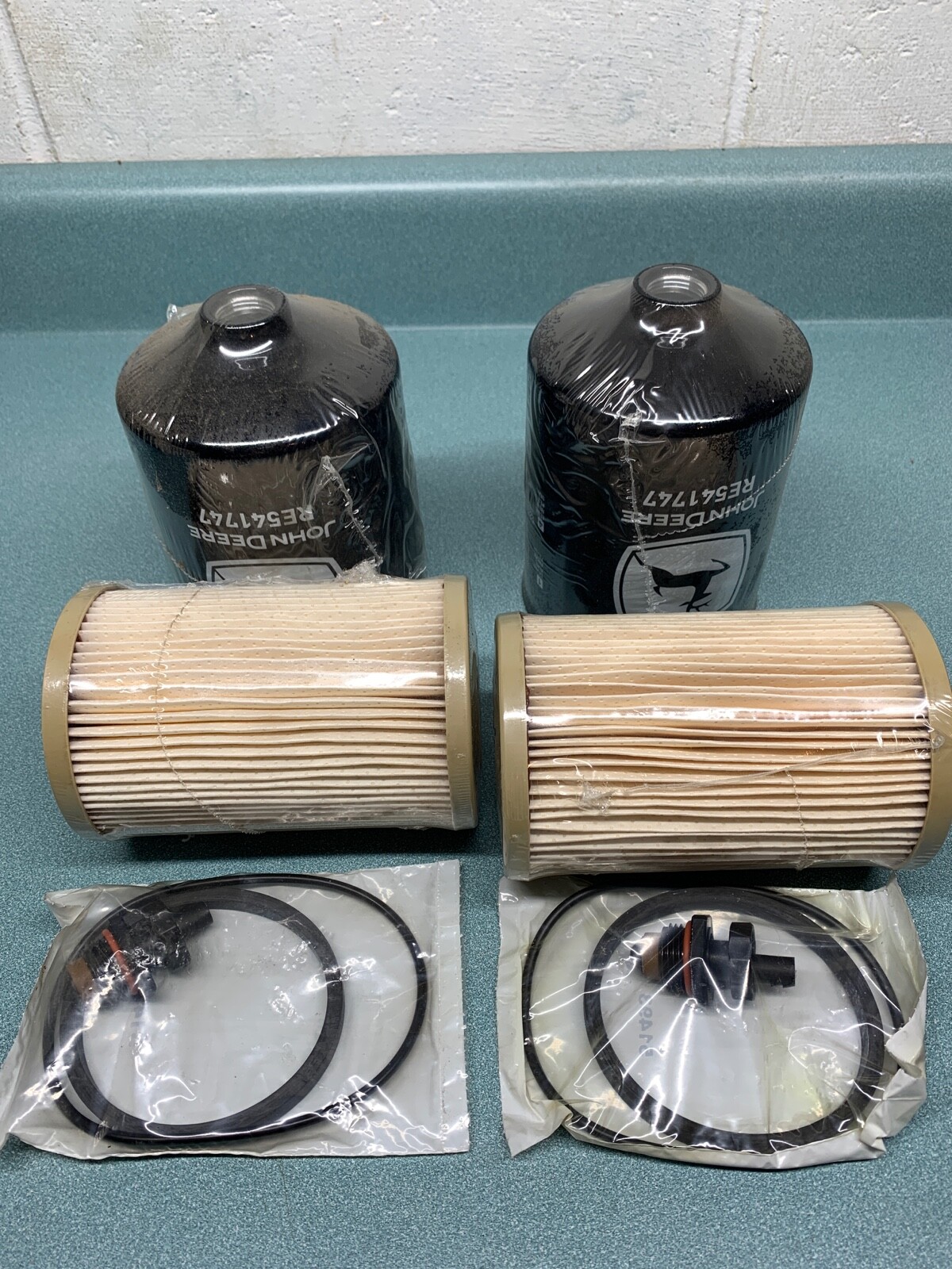 JOHN-DEERE RE541746 - Fuel filter cross reference