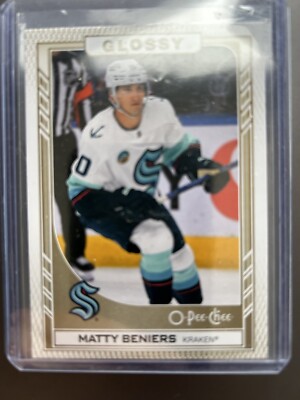 2023-24 Upper Deck Matty Beniers O-Pee-Chee Glossy Gold Rookie Card RC ...