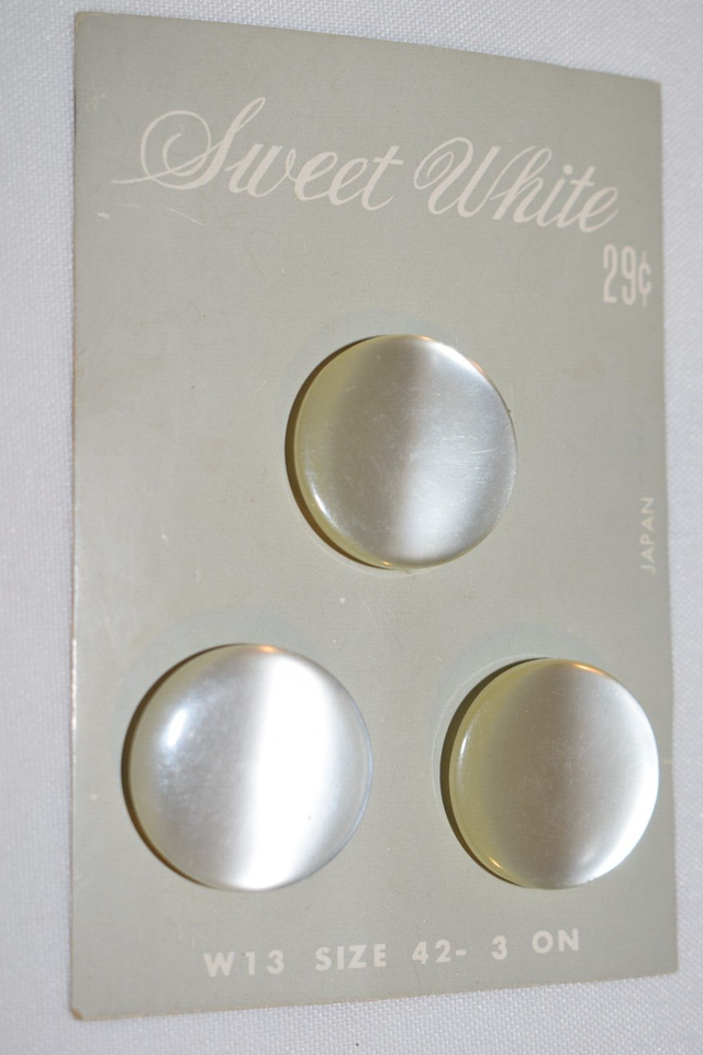 Sweet White Large Round Shank Buttons on Card W13 Size 42 Made in Japan ...
