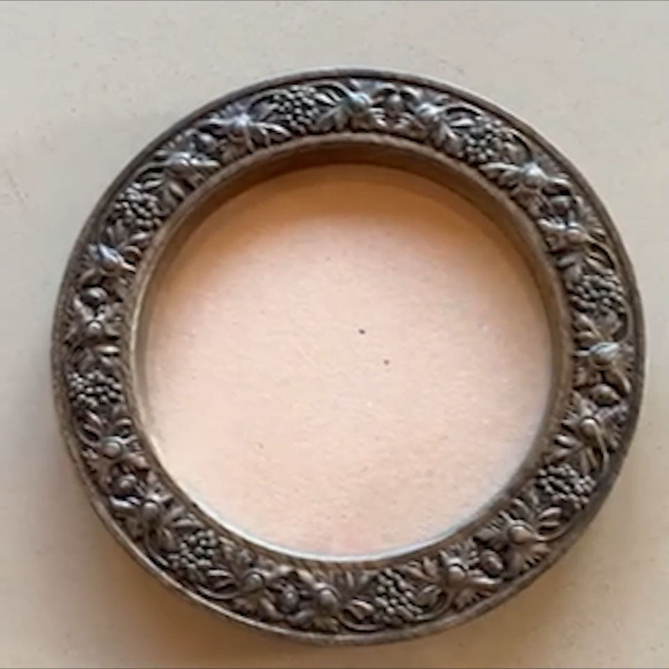 Round Flower Photo Picture Decorative Frame Floral Ornate Romantic ...