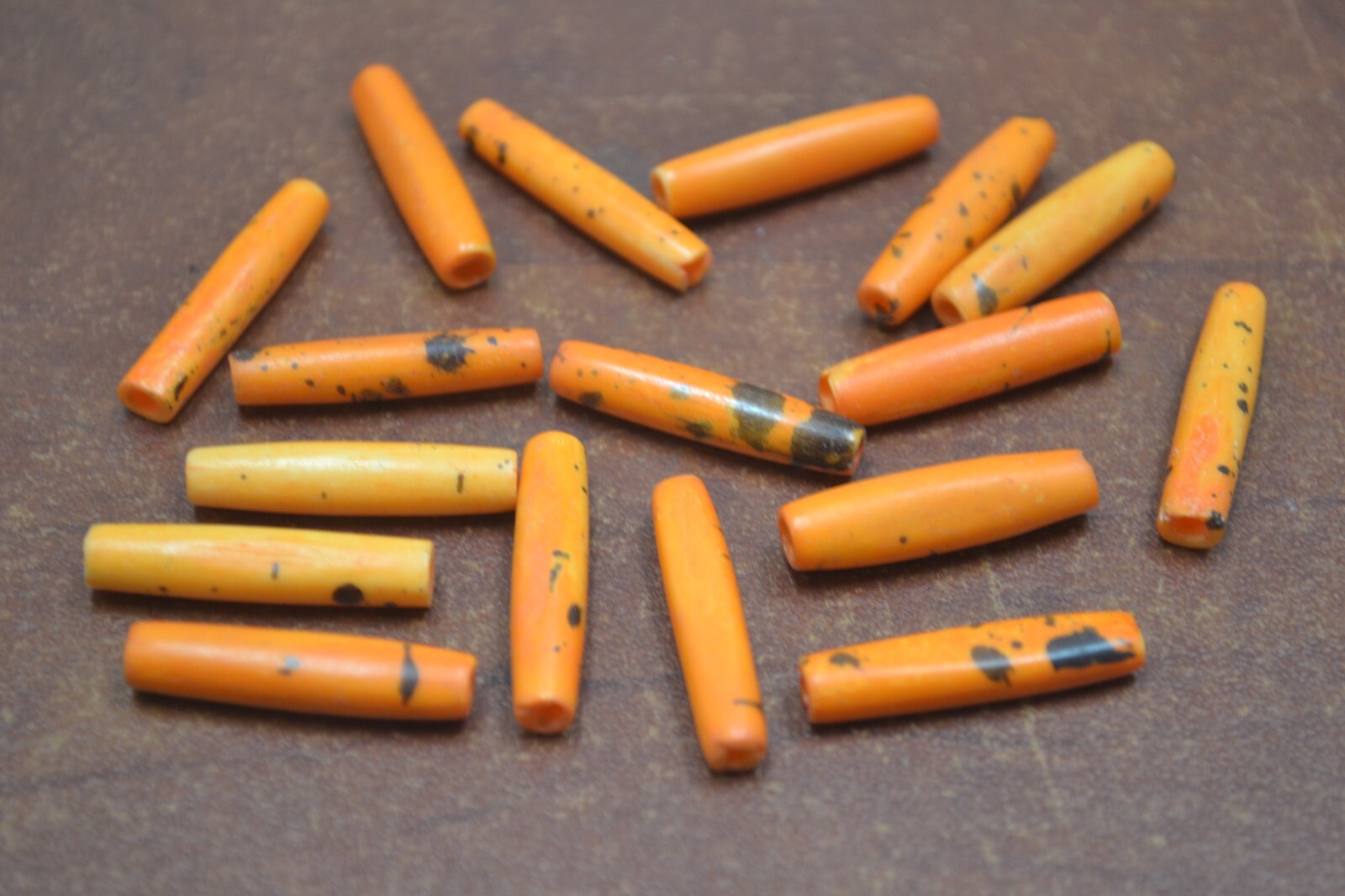 30 PCS DYED ORANGE BUFFALO BONE TUBE BEADING BEADS 1" | eBay