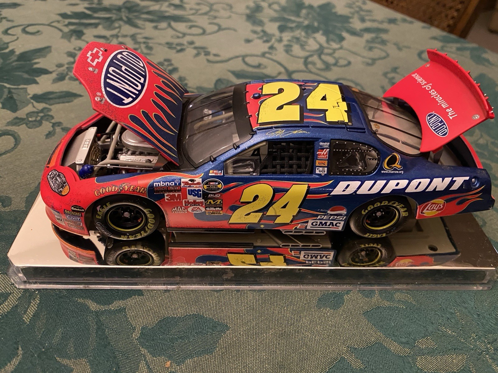 #24 Jeff Gordon DuPont Raced Win Daytona 2005 monte carlo 1:24 Nascar ...