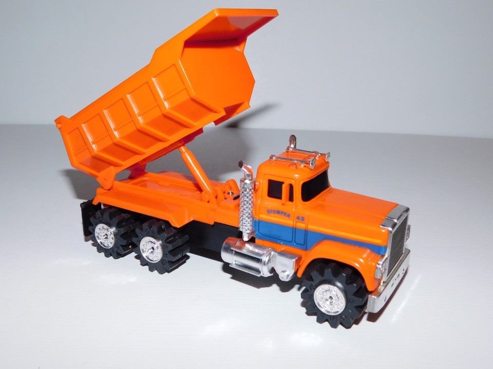 RARE HTF Vintage Schaper STOMPER ORANGE 4x4 DUMP TRUCK MACK SEMI ...