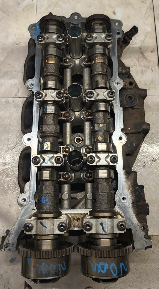 14-23 CHALLENGER 14 AVENGER 14-15 DURANGO 14-19 JOURNEY Cylinder Head 3 ...
