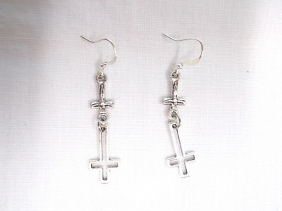 Satanic Occult Inverted Jesus Cross Evil Crosses Ritual Charms Unholy ...