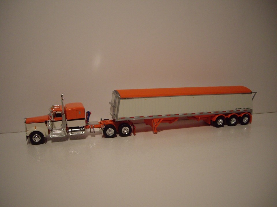 DCP FIRST GEAR 1/64 KENWORTH W900A 60'' SLEEPER AND TRI-AXLE LODE KING ...