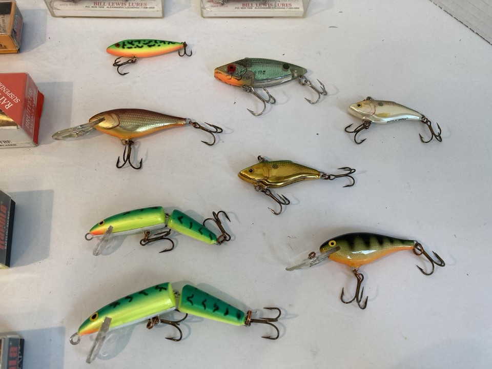 Lot Of 15 Vintage Fishing Lures. Rapala. Rebel. Rattle Trap. New Lures ...