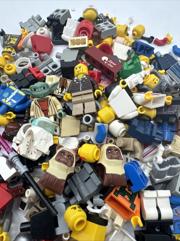 Lego Minifigures Lot - Random Characters And Accessories | eBay