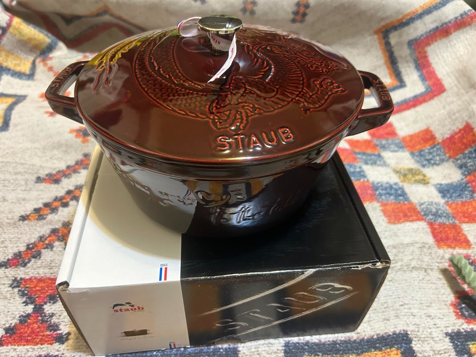 Staub Dragon Cocotte 24cm comes with bring your love to table words on ...