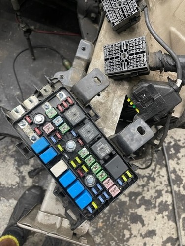 HYUNDAI GRANDEUR AZERA TG 05-11 3.8 FUSE BOX FUSES RELAY MODULE ECU ...