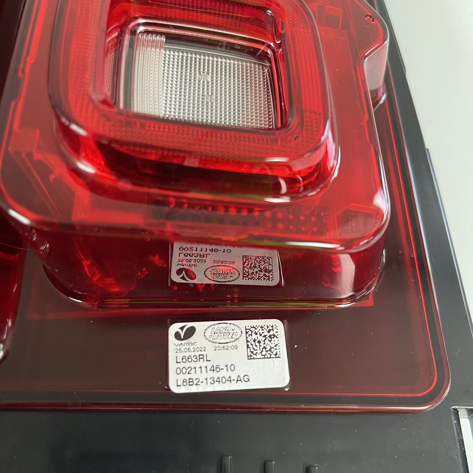 Land Rover Defender Right Rear Light OSR Light LED Genuine Land Rover ...