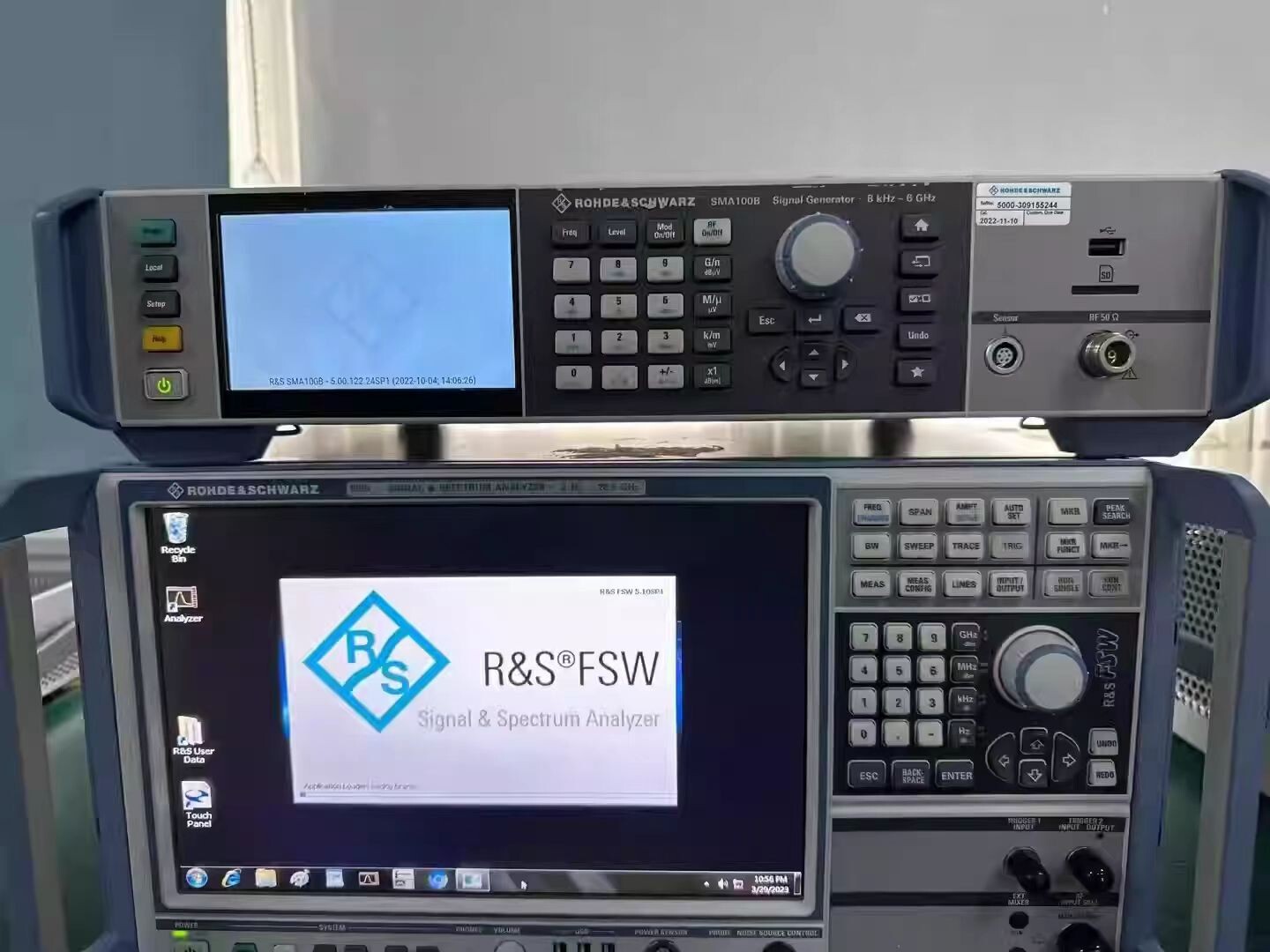 R&S Rohde & Schwarz SMA100B RF & microwave signal generator 2kHz-26 ...