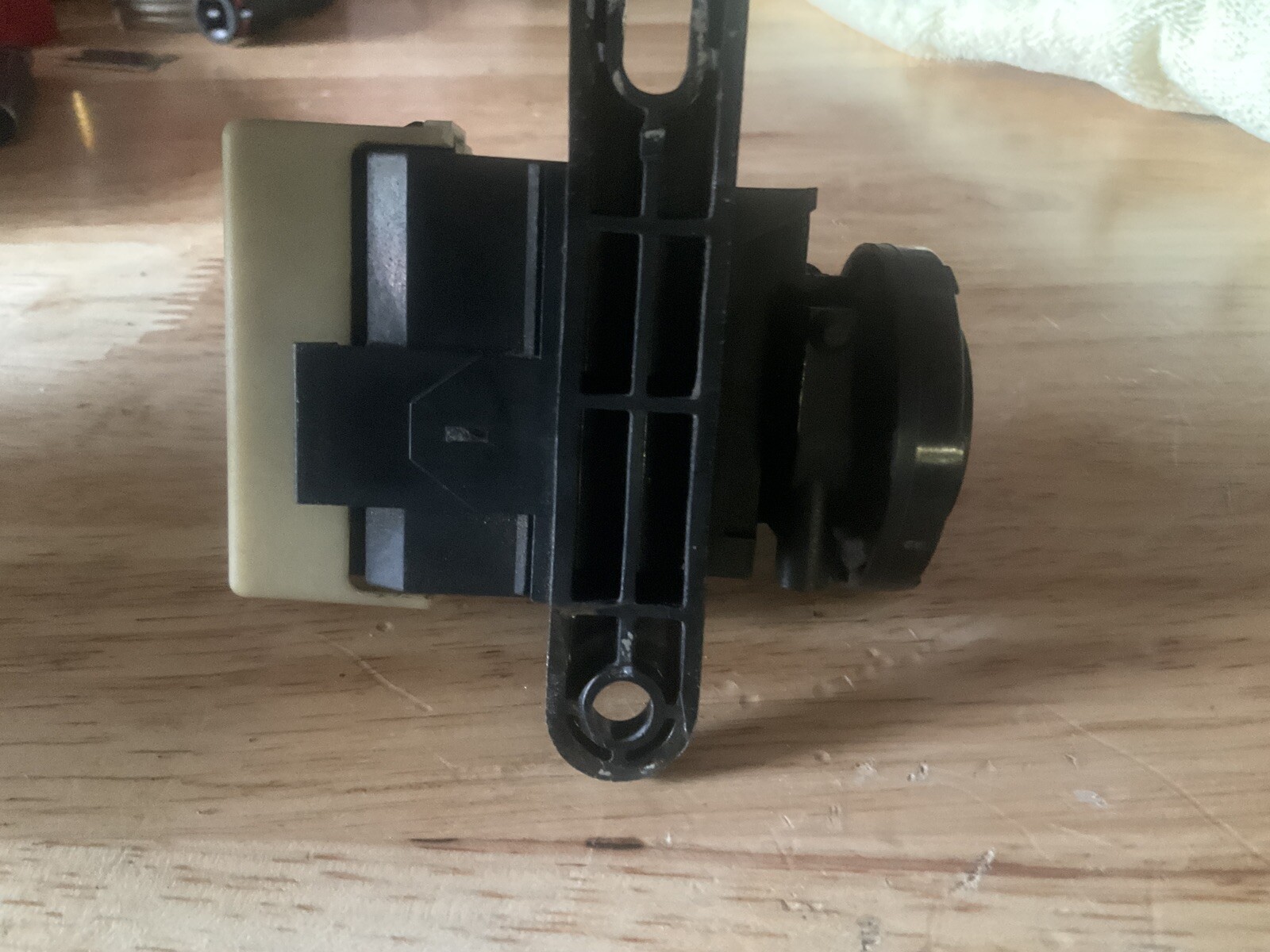 1999-2010 Ford F-250/ PA66-GF33 Hub Locking Solenoid Dorman | eBay