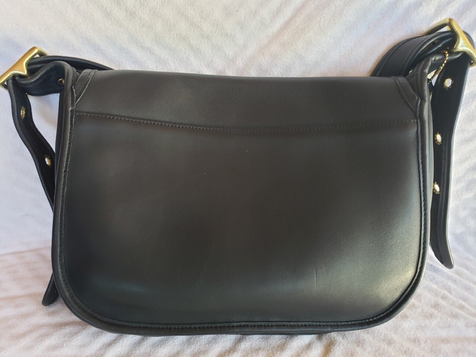 Coach Classic vintage in excellent condition, black leather shoulder ...
