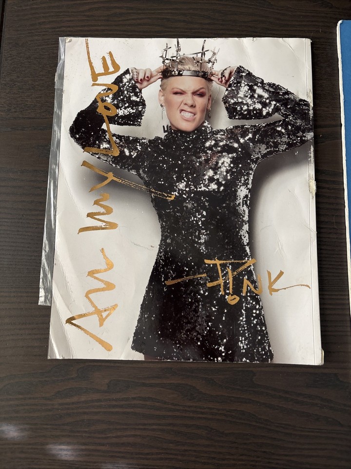 Pink (Singer) Signed photograph With Tour Magazine | eBay