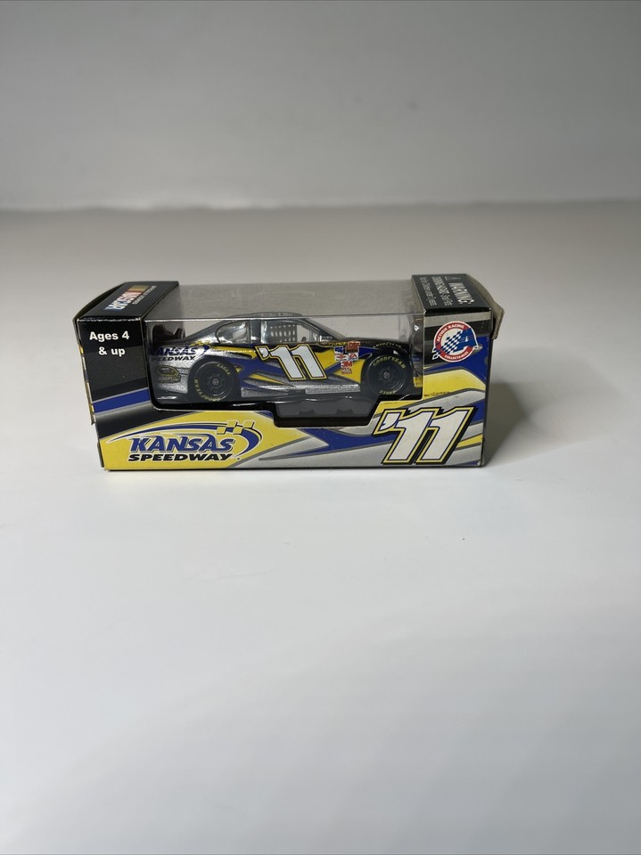 Lionel NASCAR Collectibles Kansas Speedway 2011 1:64 Scale Stock Car E3 ...
