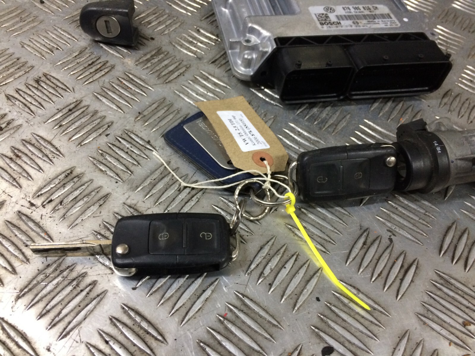 VW Transporter T5 ECU And Lock Set 2.5 130HP 4X4 Ref:115 038997016G AXB ...