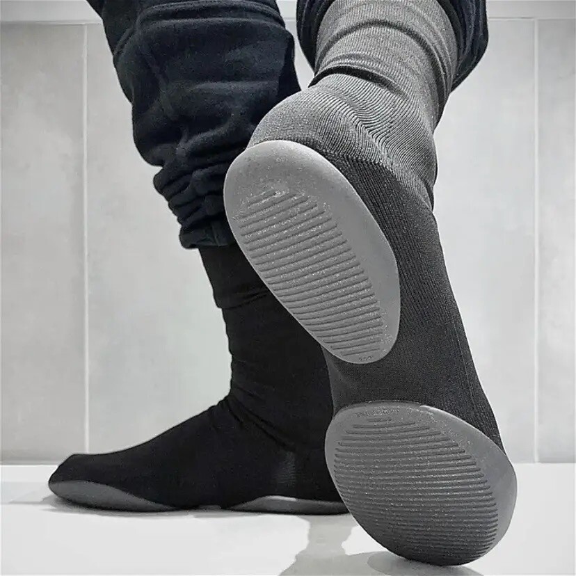 YZY PODS Yeezy Pods Size 2 US 9-10.5 Black YZYPODBLK Brand New | eBay