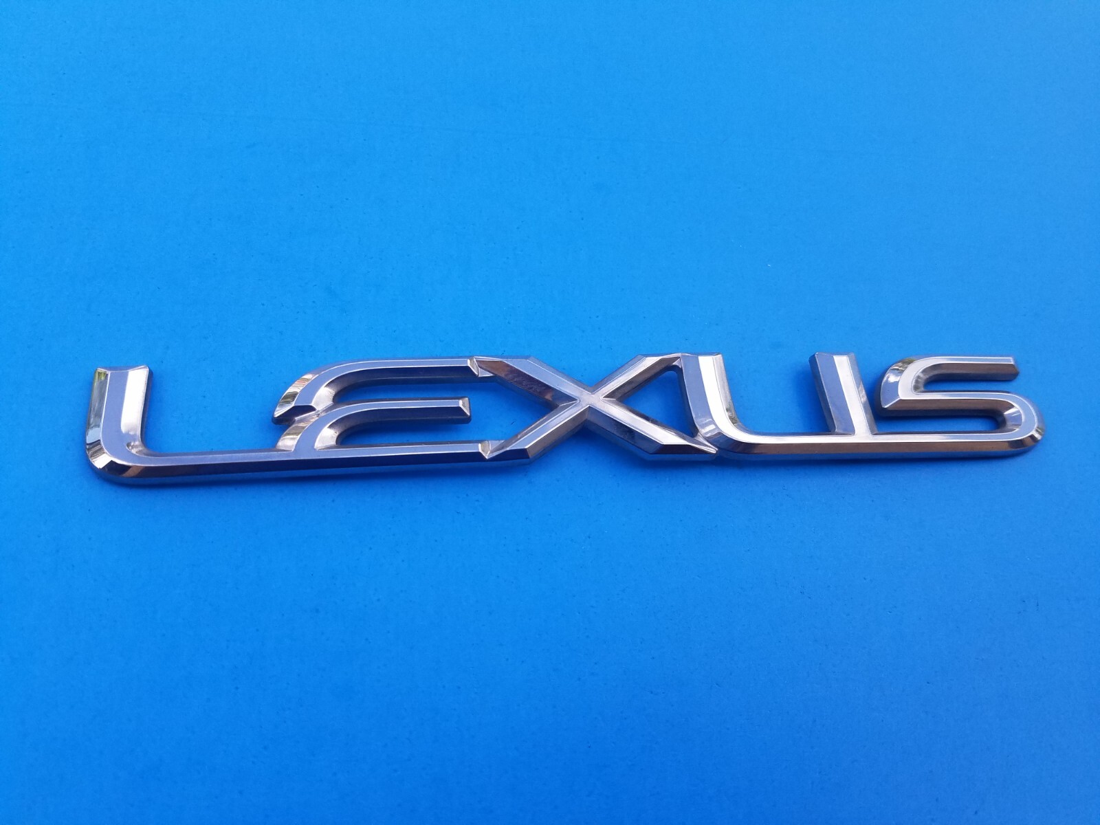 02 03 04 05 06 LEXUS ES300 ES330 REAR TRUNK LID EMBLEM LOGO BADGE OEM ...