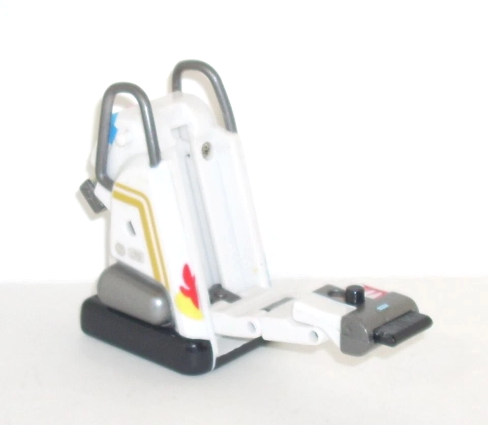 Disney Pixar Wall-E Reject-Bots PAINT-BOT VN-GO Figure Robot 2008 ...