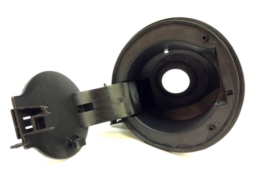 2015-2018 Jeep Cherokee Gas Tank Fuel Filler Neck Door Housing new OE ...